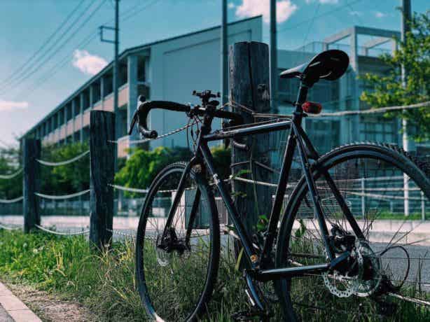 FUJIのピストバイク、FEATHER（フェザー）は街乗りに合うおしゃれな1台！ | CYCLE HACK（サイクルハック）