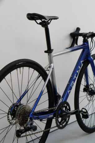 【元プロレーサー辻善光 監修】ダイワサイクルが新型ロードバイク「ARTMA（アルテマ）」を開発！ | CYCLE HACK（サイクルハック）