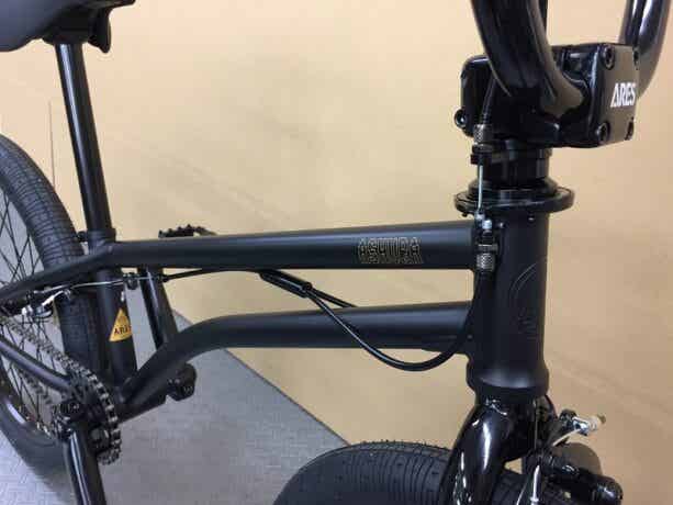 BMXのジャイロブレーキとは？仕組み・調整方法とジャンル別ブレーキの解説 | CYCLE HACK（サイクルハック）