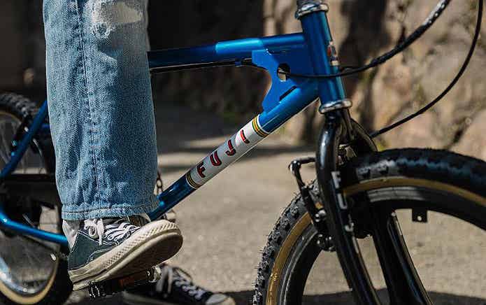 80年代BMXがE-Bikeに!? 】FUJIからビンテージBMXスタイルのE 80年代BMXがE-Bikeに!? 】FUJIからビンテージBMXスタイルのE