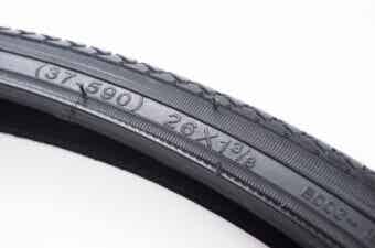 【意外と知らない？】自転車タイヤのサイズの見方を完全ガイド！ETRTOやインチ表記もスッキリ理解 | CYCLE HACK（サイクルハック）