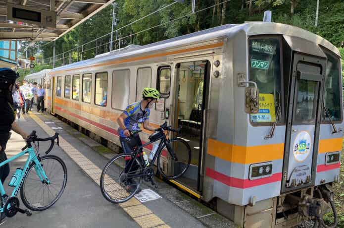 電車＋自転車で広がる旅！JR大糸線「サイクルトレイン」が秋だけの特別運行 | CYCLE HACK（サイクルハック）